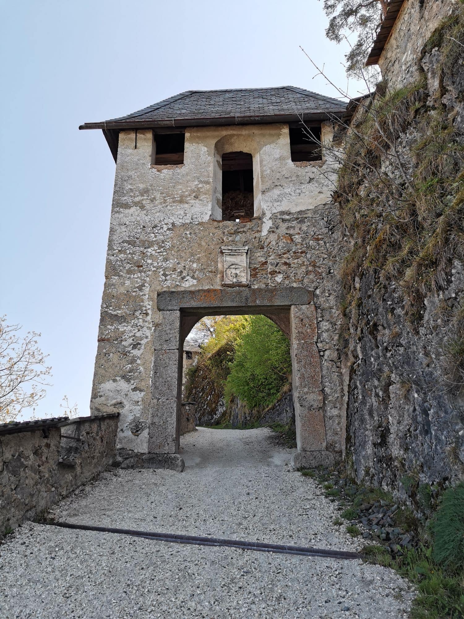 Hochosterwitz castle - the castle with 14 doors - Erratic engineeress
